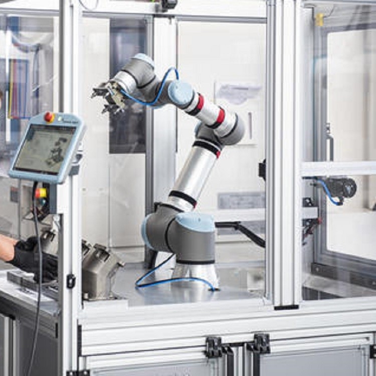 Yüksek Yüklü İşbirliği Robotu UR 16e 16KG 6 Eksenlik Yüklü İşbirliği Robotu Yüksek Yüklü İşbirliği Robotu UR 16e 16KG 6 Eksenlik Yüklü İşbirliği Robotu